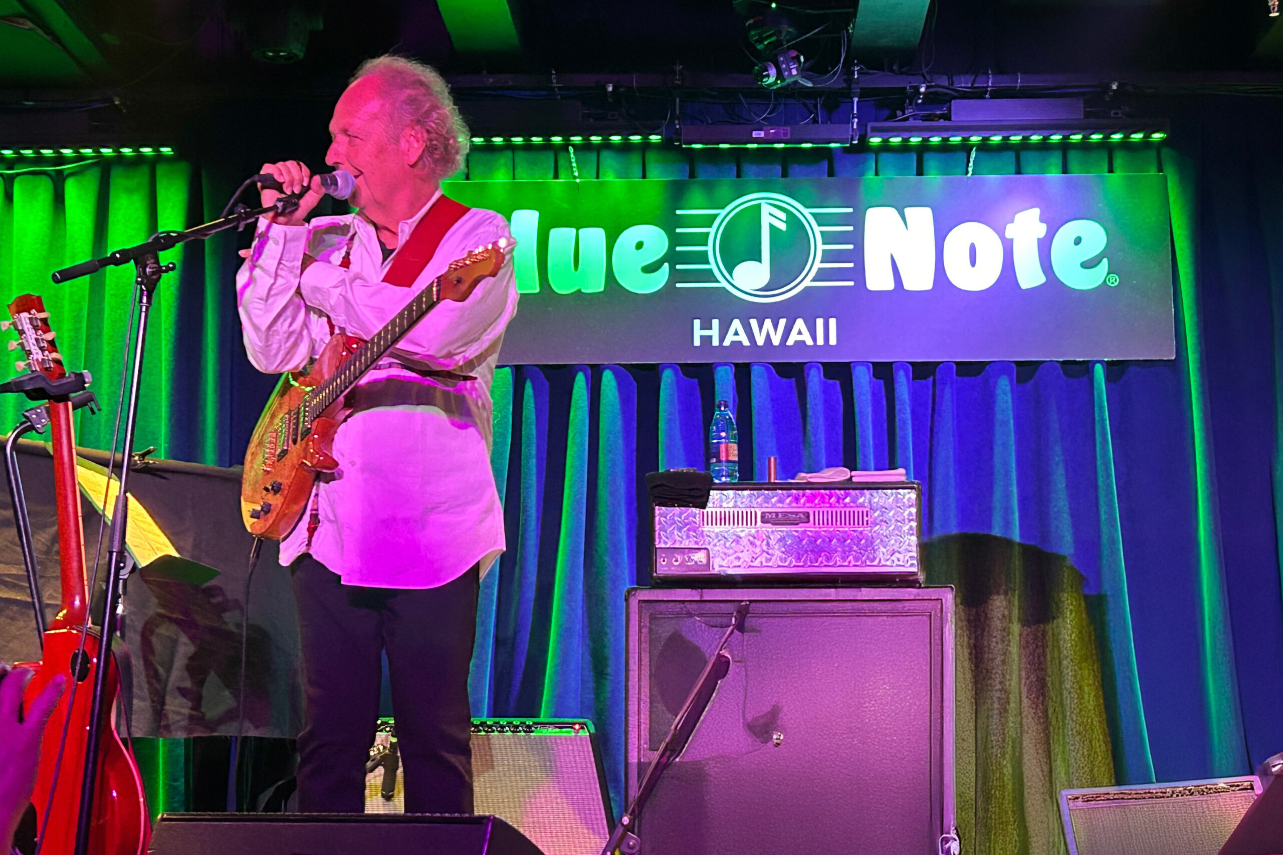 From Bomb Threat to Blue Note: Lee Ritenour in Honolulu - JAZZIZ Discovery
