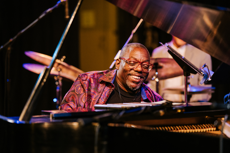 Cyrus Chestnut: Forty Years of Surprises, One “Autumn Leaves” - JAZZIZ ...