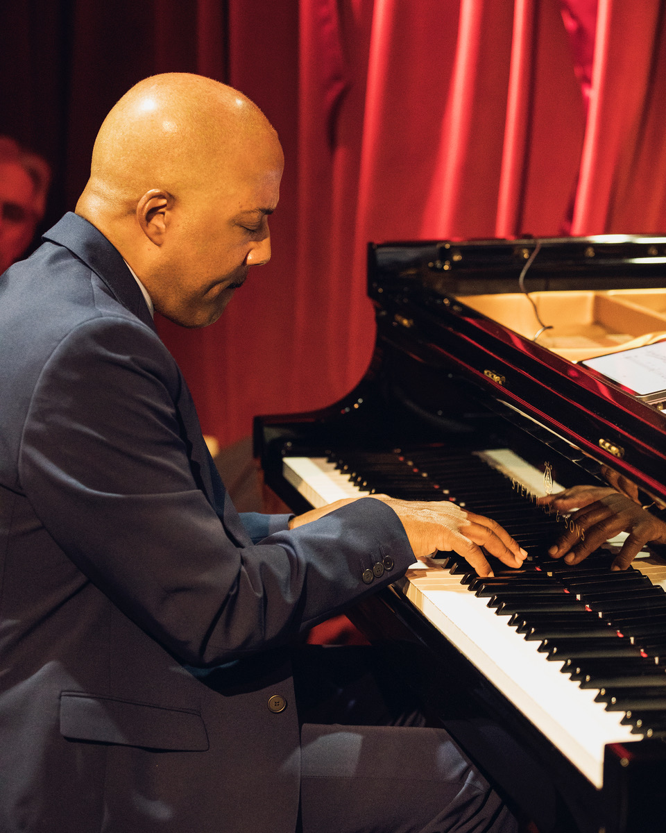 Catch Live: Eric Scott Reed - JAZZIZ Discovery